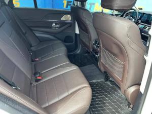 White Mercedes-Benz GLE 300 2022 in Riga, with an engine capacity of 2.00 L and mileage of 52 thousand km for 59950 €, photo 12 on AUTOMOTO.COM.LV