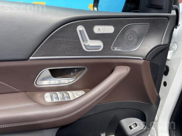 Balts Mercedes-Benz GLE 300 2022 Rīga, ar dzinēja tilpumu 2.00 L un nobraukumu 56 tūkst. km par 59950 €, foto 9 vietnē AUTOMOTO.COM.LV