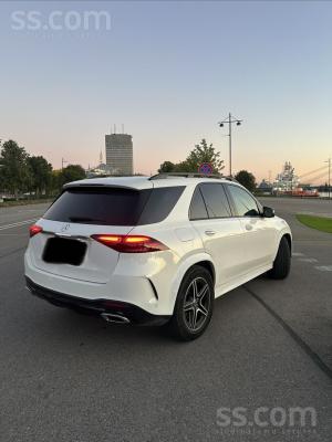 Balts Mercedes-Benz GLE 300 2024 Rīga, ar dzinēja tilpumu 2.00 L un nobraukumu 27 tūkst. km par 75000 €, foto 3 vietnē AUTOMOTO.COM.LV