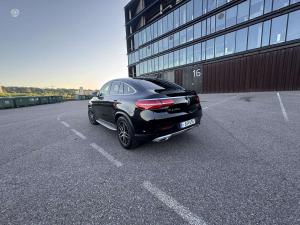 Black Mercedes-Benz GLE 350 2015 in Kaunas, with an engine capacity of 2.99 L and mileage of 300 thousand km for 24900 €, photo 7 on AUTOMOTO.COM.LV