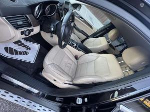Black Mercedes-Benz GLE 350 2015 in Kaunas, with an engine capacity of 2.99 L and mileage of 300 thousand km for 24900 €, photo 15 on AUTOMOTO.COM.LV