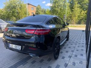Melns Mercedes-Benz GLE 350 2015 Rīga, ar dzinēja tilpumu 3.00 L un nobraukumu 254 tūkst. km par 26600 €, foto 5 vietnē AUTOMOTO.COM.LV