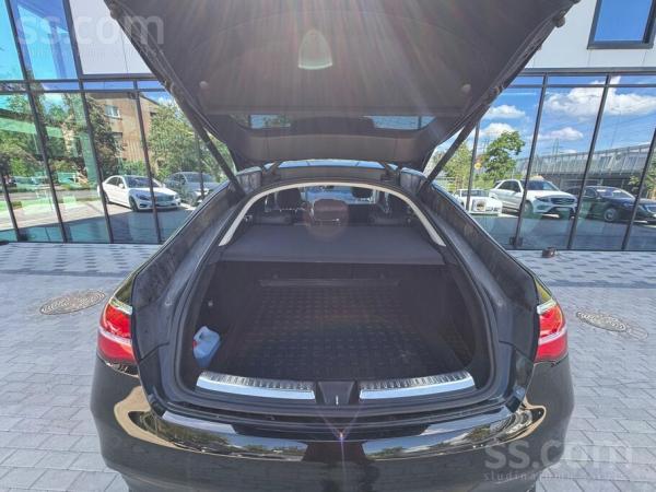 Melns Mercedes-Benz GLE 350 2015 Rīga, ar dzinēja tilpumu 3.00 L un nobraukumu 254 tūkst. km par 26600 €, foto 6 vietnē AUTOMOTO.COM.LV