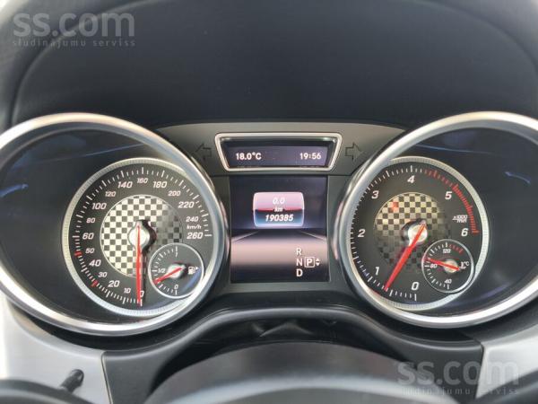 Black Mercedes-Benz GLE 350 2016 in Riga, with an engine capacity of 3.50 L and mileage of 190 thousand km for 32400 €, photo 10 on AUTOMOTO.COM.LV