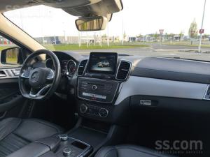 Черный Мерседес ГЛE 350 2016 в Рига, объемом двигателя 3.50 л и пробегом 190 тыс. км за 32400 €, фото 13 на AUTOMOTO.COM.LV