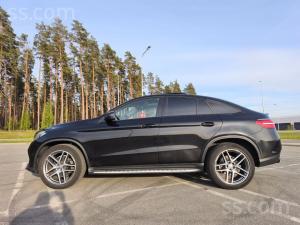 Черный Мерседес ГЛE 350 2016 в Рига, объемом двигателя 3.50 л и пробегом 190 тыс. км за 32400 €, фото 27 на AUTOMOTO.COM.LV