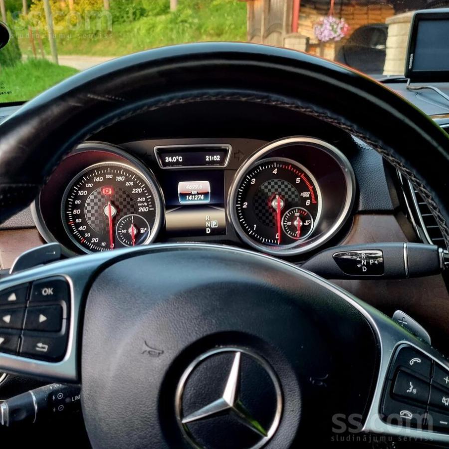 Black Mercedes-Benz GLE 350 2016 in Valka, with an engine capacity of 3.00 L and mileage of 142 thousand km for 28500 €, photo 6 on AUTOMOTO.COM.LV