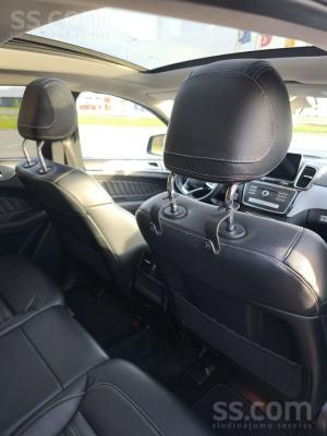Black Mercedes-Benz GLE 350 2016 in Riga, with an engine capacity of 3.00 L and mileage of 190 thousand km for 31900 €, photo 14 on AUTOMOTO.COM.LV