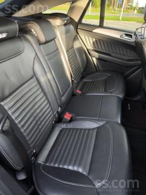 Black Mercedes-Benz GLE 350 2016 in Riga, with an engine capacity of 3.00 L and mileage of 190 thousand km for 31900 €, photo 15 on AUTOMOTO.COM.LV
