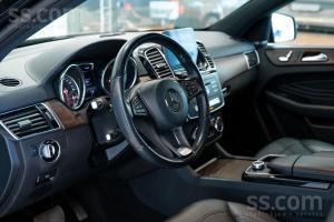 Черный Мерседес ГЛE 350 2018 в Рига, объемом двигателя 3.00 л и пробегом 190 тыс. км за 31990 €, фото 12 на AUTOMOTO.COM.LV