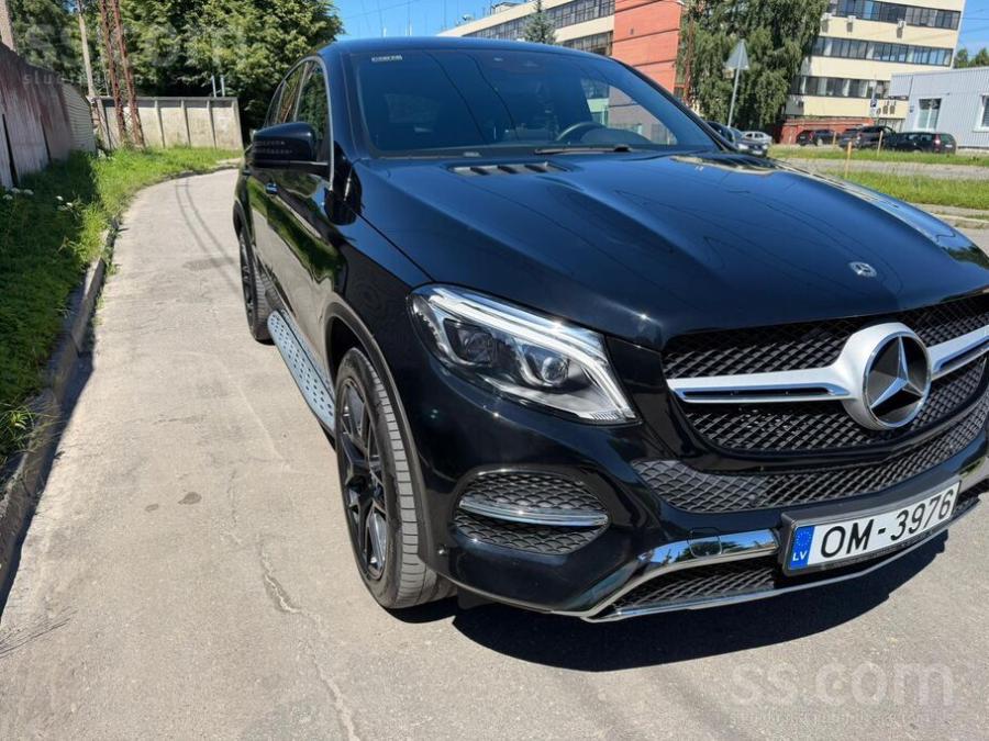 Черный Мерседес ГЛE 350 2018 в Рига, объемом двигателя 3.00 л и пробегом 73 тыс. км за 43568 €, фото 5 на AUTOMOTO.COM.LV