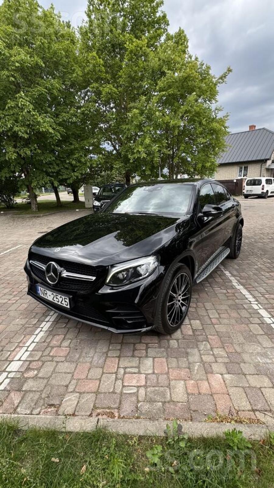 Melns Mercedes-Benz GLE 350 2018 Rīga, ar dzinēja tilpumu 3.00 L un nobraukumu 164 tūkst. km par 27500 €, foto 4 vietnē AUTOMOTO.COM.LV