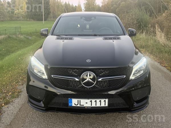 Черный Мерседес ГЛE 350 2018 в Айзкраукле, объемом двигателя 3.00 л и пробегом 0 тыс. км за 29900 €, фото 1 на AUTOMOTO.COM.LV