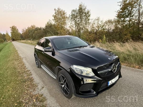 Черный Мерседес ГЛE 350 2018 в Айзкраукле, объемом двигателя 3.00 л и пробегом 0 тыс. км за 29900 €, фото 3 на AUTOMOTO.COM.LV