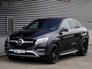 Melns Mercedes-Benz GLE 350 2018 Rīga, ar dzinēja tilpumu 3.00 L un nobraukumu 76 tūkst. km par 41700 €, foto  vietnē AUTOMOTO.COM.LV