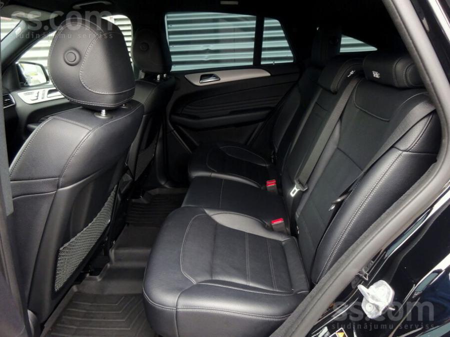 Melns Mercedes-Benz GLE 350 2018 Rīga, ar dzinēja tilpumu 3.00 L un nobraukumu 76 tūkst. km par 41700 €, foto 8 vietnē AUTOMOTO.COM.LV
