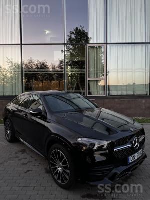 Melns Mercedes-Benz GLE 350 2021 Balvi, ar dzinēja tilpumu 3.00 L un nobraukumu 39 tūkst. km par 65500 €, foto 4 vietnē AUTOMOTO.COM.LV