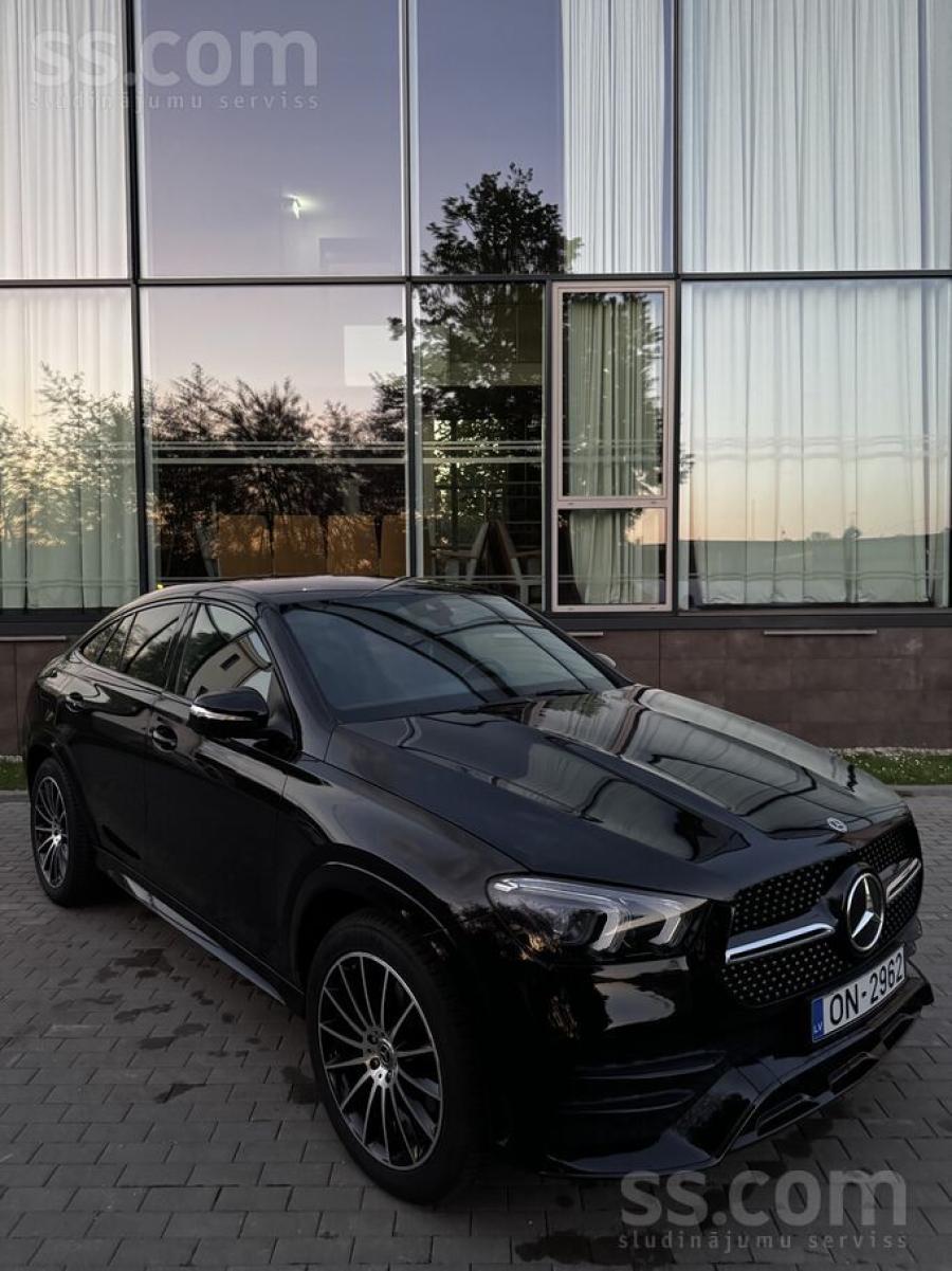 Melns Mercedes-Benz GLE 350 2021 Balvi, ar dzinēja tilpumu 3.00 L un nobraukumu 39 tūkst. km par 65500 €, foto 4 vietnē AUTOMOTO.COM.LV