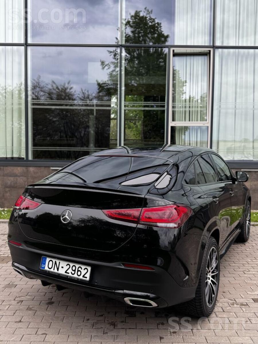 Melns Mercedes-Benz GLE 350 2021 Balvi, ar dzinēja tilpumu 3.00 L un nobraukumu 39 tūkst. km par 65500 €, foto 9 vietnē AUTOMOTO.COM.LV