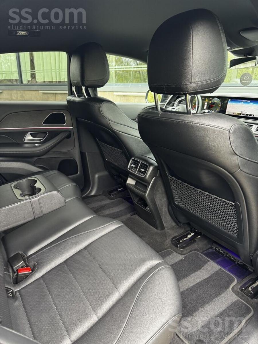 Melns Mercedes-Benz GLE 350 2021 Balvi, ar dzinēja tilpumu 3.00 L un nobraukumu 39 tūkst. km par 65500 €, foto 16 vietnē AUTOMOTO.COM.LV