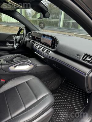Melns Mercedes-Benz GLE 350 2021 Balvi, ar dzinēja tilpumu 3.00 L un nobraukumu 39 tūkst. km par 65500 €, foto 17 vietnē AUTOMOTO.COM.LV