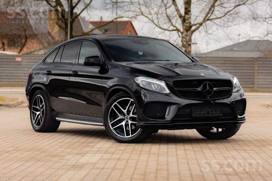 Melns Mercedes-Benz GLE 350 2015 Jelgava, ar dzinēja tilpumu 3.00 L un nobraukumu 183 tūkst. km par 37000 €, foto 1 vietnē AUTOMOTO.COM.LV