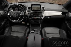Melns Mercedes-Benz GLE 350 2015 Jelgava, ar dzinēja tilpumu 3.00 L un nobraukumu 183 tūkst. km par 37000 €, foto 12 vietnē AUTOMOTO.COM.LV