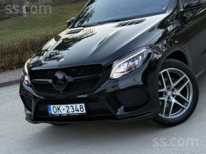 Melns Mercedes-Benz GLE 350 2015 Jūrmala, ar dzinēja tilpumu 3.00 L un nobraukumu 0 tūkst. km par 25950 €, foto 3 vietnē AUTOMOTO.COM.LV