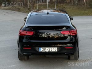 Melns Mercedes-Benz GLE 350 2015 Jūrmala, ar dzinēja tilpumu 3.00 L un nobraukumu 0 tūkst. km par 25950 €, foto 11 vietnē AUTOMOTO.COM.LV
