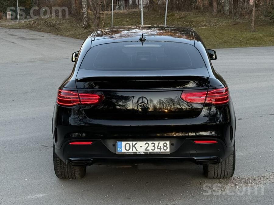 Melns Mercedes-Benz GLE 350 2015 Jūrmala, ar dzinēja tilpumu 3.00 L un nobraukumu 0 tūkst. km par 25950 €, foto 11 vietnē AUTOMOTO.COM.LV
