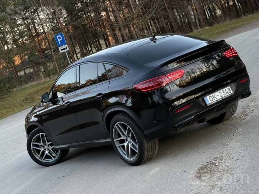 Melns Mercedes-Benz GLE 350 2015 Jūrmala, ar dzinēja tilpumu 3.00 L un nobraukumu 0 tūkst. km par 25950 €, foto 13 vietnē AUTOMOTO.COM.LV