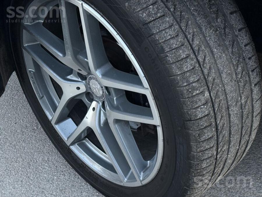 Melns Mercedes-Benz GLE 350 2015 Jūrmala, ar dzinēja tilpumu 3.00 L un nobraukumu 0 tūkst. km par 25950 €, foto 17 vietnē AUTOMOTO.COM.LV