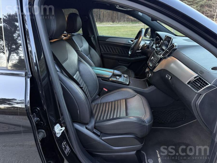 Melns Mercedes-Benz GLE 350 2015 Jūrmala, ar dzinēja tilpumu 3.00 L un nobraukumu 0 tūkst. km par 25950 €, foto 21 vietnē AUTOMOTO.COM.LV