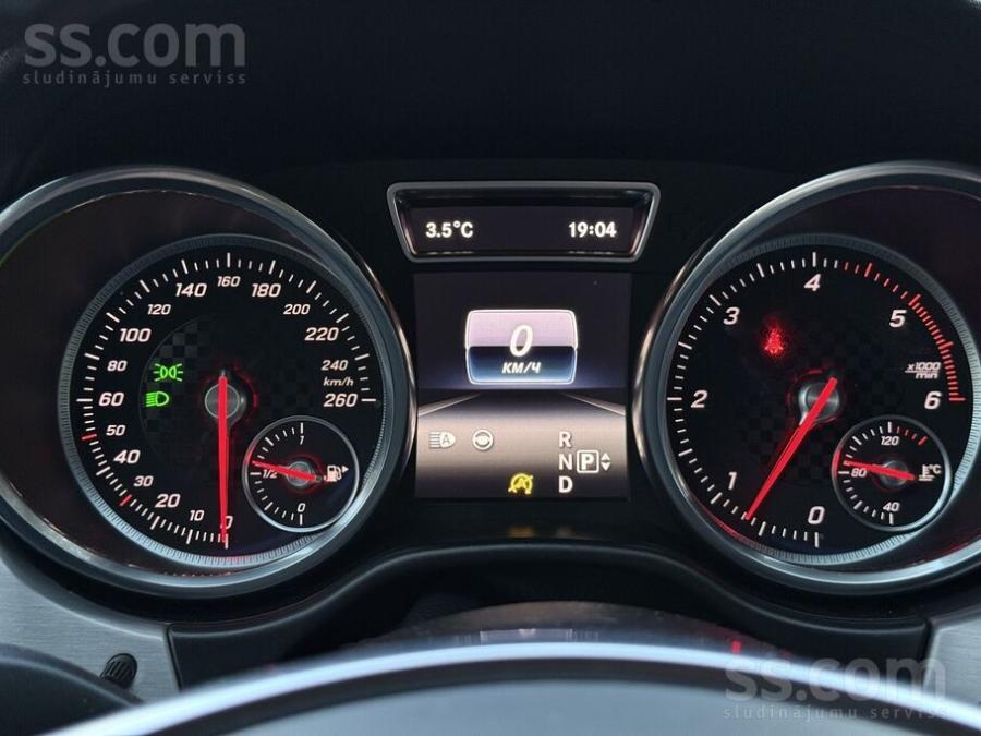 Melns Mercedes-Benz GLE 350 2015 Jūrmala, ar dzinēja tilpumu 3.00 L un nobraukumu 0 tūkst. km par 25950 €, foto 32 vietnē AUTOMOTO.COM.LV
