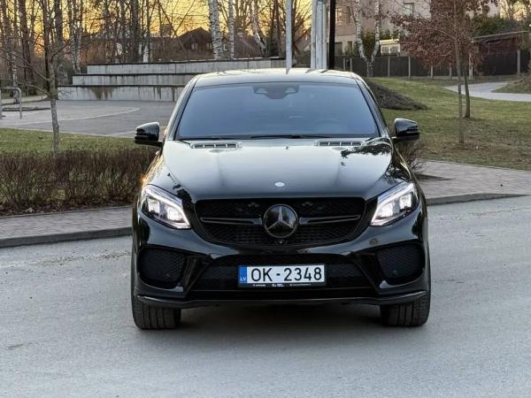 Черный Мерседес ГЛE 350 2015 в Юрмала, объемом двигателя 3.00 л и пробегом 220 тыс. км за 21950 €, фото 9 на AUTOMOTO.COM.LV