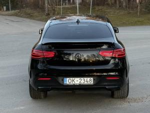 Black Mercedes-Benz GLE 350 2015 in Jurmala, with an engine capacity of 3.00 L and mileage of 220 thousand km for 21950 €, photo 11 on AUTOMOTO.COM.LV