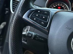 Black Mercedes-Benz GLE 350 2015 in Jurmala, with an engine capacity of 3.00 L and mileage of 220 thousand km for 21950 €, photo 30 on AUTOMOTO.COM.LV