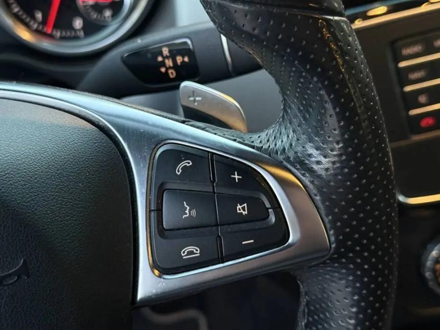Black Mercedes-Benz GLE 350 2015 in Jurmala, with an engine capacity of 3.00 L and mileage of 220 thousand km for 21950 €, photo 31 on AUTOMOTO.COM.LV