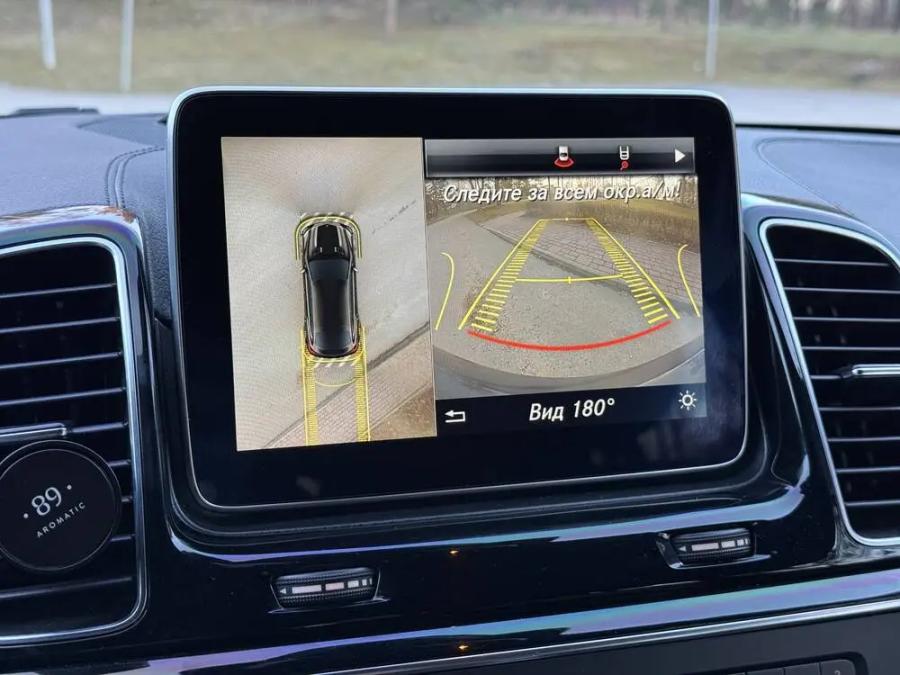 Black Mercedes-Benz GLE 350 2015 in Jurmala, with an engine capacity of 3.00 L and mileage of 220 thousand km for 21950 €, photo 34 on AUTOMOTO.COM.LV