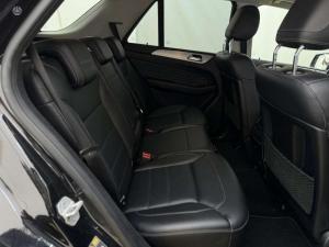 Черный Мерседес ГЛE 350 2015 в Вильнюс, объемом двигателя 2.99 л и пробегом 269 тыс. км за 20800 €, фото 13 на AUTOMOTO.COM.LV