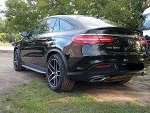 Melns Mercedes-Benz GLE 350 2015 Panevēža, ar dzinēja tilpumu 2.99 L un nobraukumu 247 tūkst. km par 22850 €, foto 7 vietnē AUTOMOTO.COM.LV