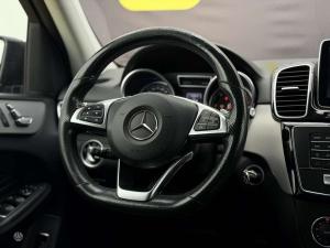 Черный Мерседес ГЛE 350 2015 в Вильнюс, объемом двигателя 2.99 л и пробегом 269 тыс. км за 20790 €, фото 17 на AUTOMOTO.COM.LV