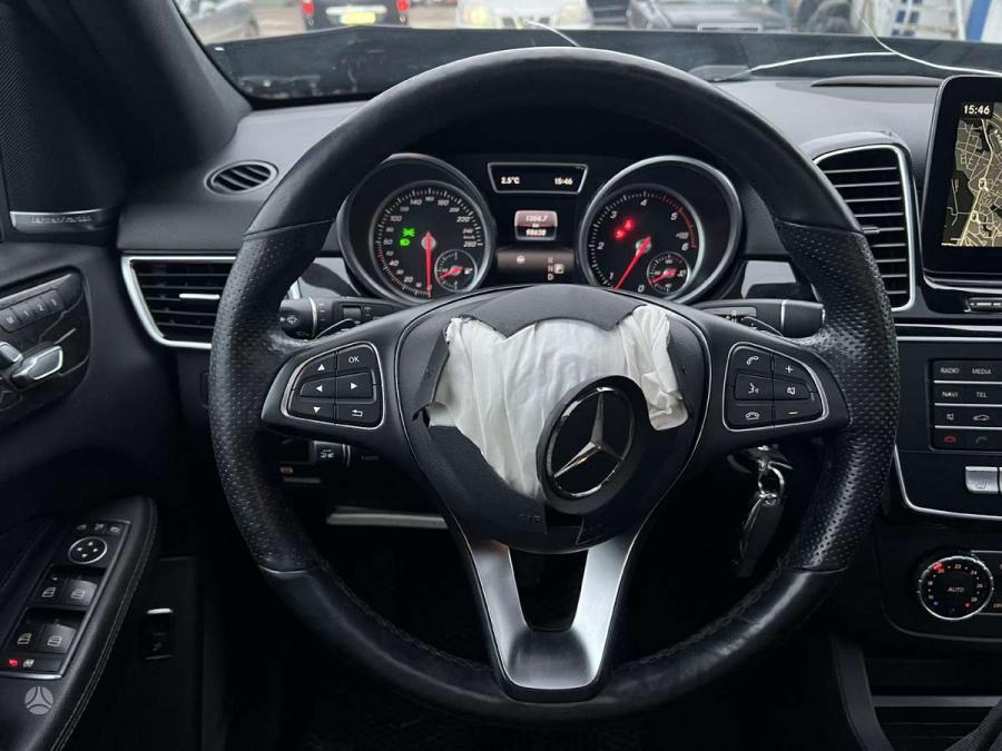Melns Mercedes-Benz GLE 350 2016 Kauņa, ar dzinēja tilpumu 2.99 L un nobraukumu 98 tūkst. km par 10900 €, foto 29 vietnē AUTOMOTO.COM.LV