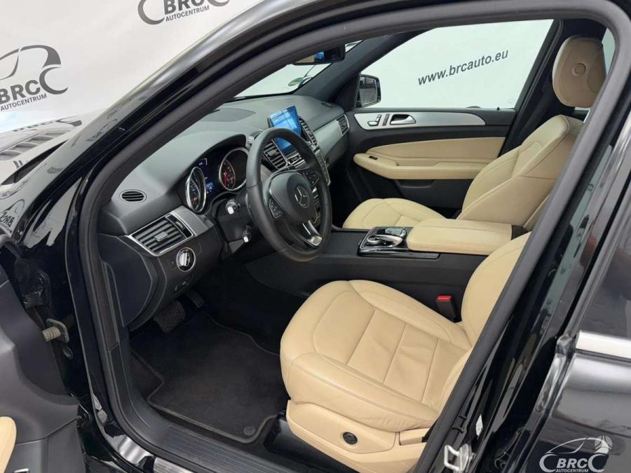 Black Mercedes-Benz GLE 350 2016 in Vilnius, with an engine capacity of 2.99 L and mileage of 109 thousand km for 22500 €, photo 7 on AUTOMOTO.COM.LV