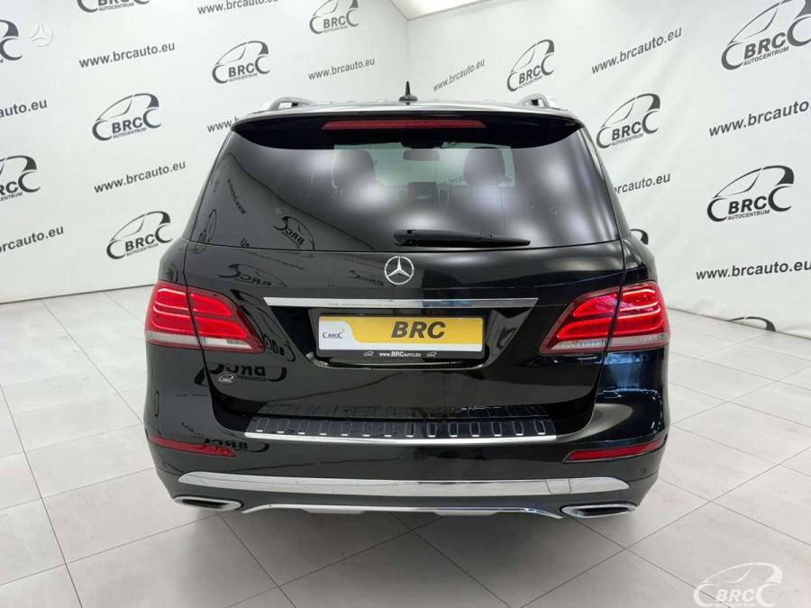 Black Mercedes-Benz GLE 350 2016 in Vilnius, with an engine capacity of 2.99 L and mileage of 109 thousand km for 22500 €, photo 21 on AUTOMOTO.COM.LV