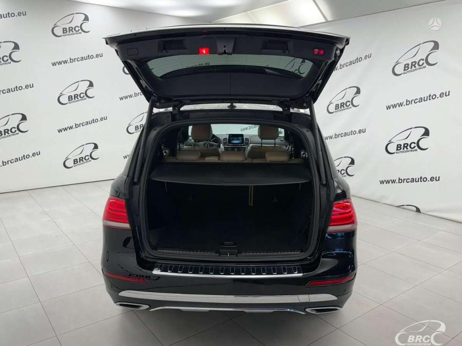 Black Mercedes-Benz GLE 350 2016 in Vilnius, with an engine capacity of 2.99 L and mileage of 109 thousand km for 22500 €, photo 22 on AUTOMOTO.COM.LV