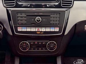 Melns Mercedes-Benz GLE 350 2016 Avižieniai, ar dzinēja tilpumu 3.00 L un nobraukumu 265 tūkst. km par 26900 €, foto 17 vietnē AUTOMOTO.COM.LV