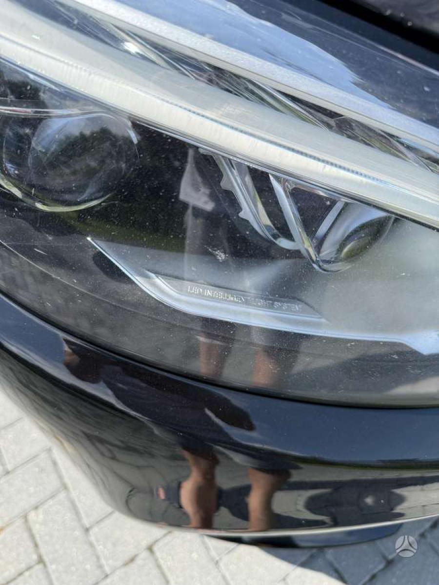 Black Mercedes-Benz GLE 350 2016 in Pasvalys, with an engine capacity of 3.00 L and mileage of 271 thousand km for 23500 €, photo 18 on AUTOMOTO.COM.LV