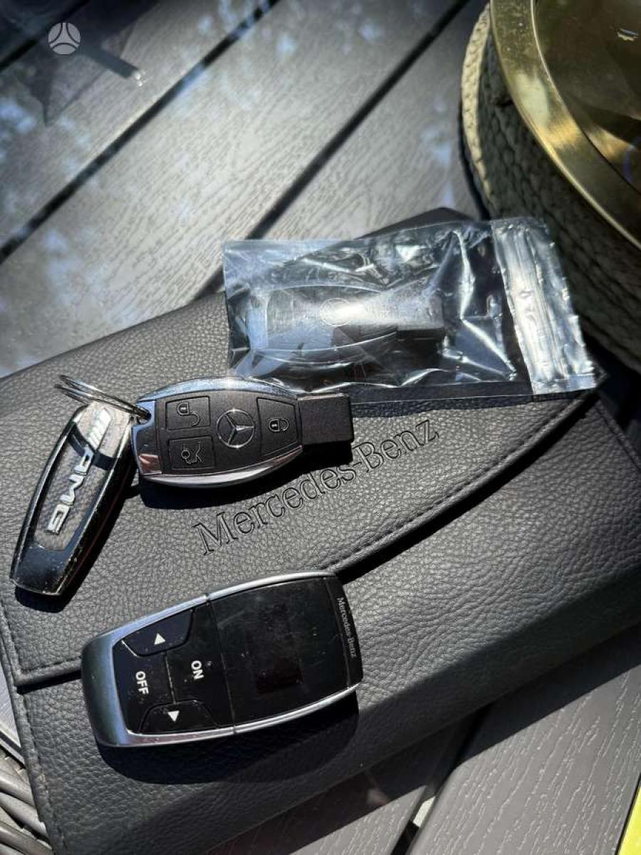 Black Mercedes-Benz GLE 350 2016 in Pasvalys, with an engine capacity of 3.00 L and mileage of 271 thousand km for 23500 €, photo 19 on AUTOMOTO.COM.LV