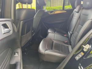 Black Mercedes-Benz GLE 350 2016 in Prienai, with an engine capacity of 2.99 L and mileage of 247 thousand km for 33000 €, photo 14 on AUTOMOTO.COM.LV